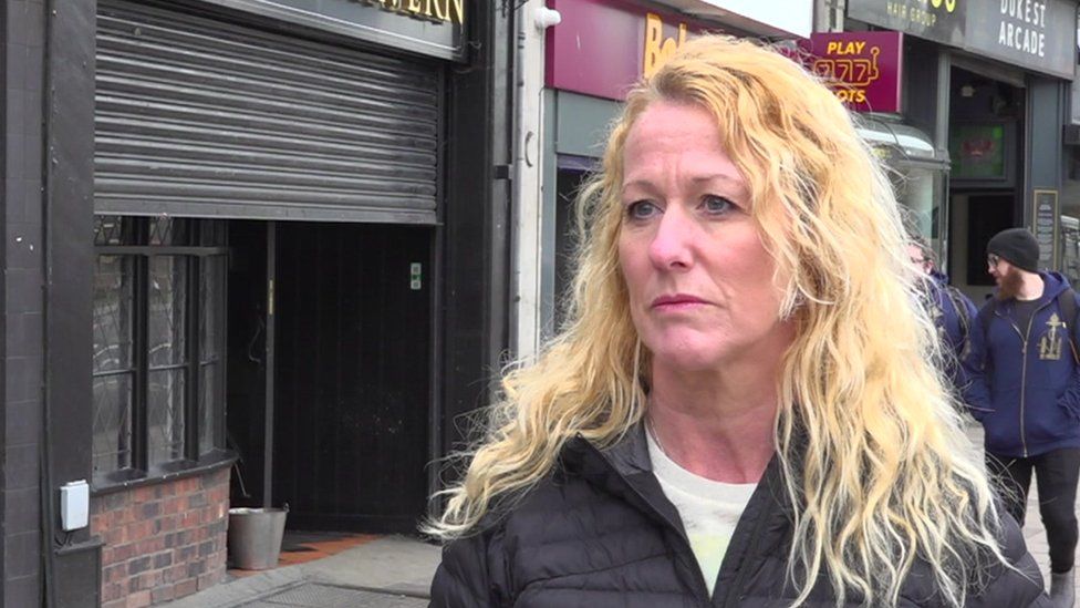 Cardiff: Congestion charge considered by council - BBC News