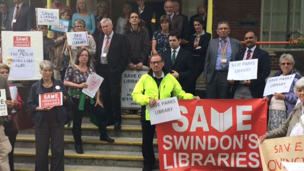 Swindon libraries campaigners 'need more time' - BBC News