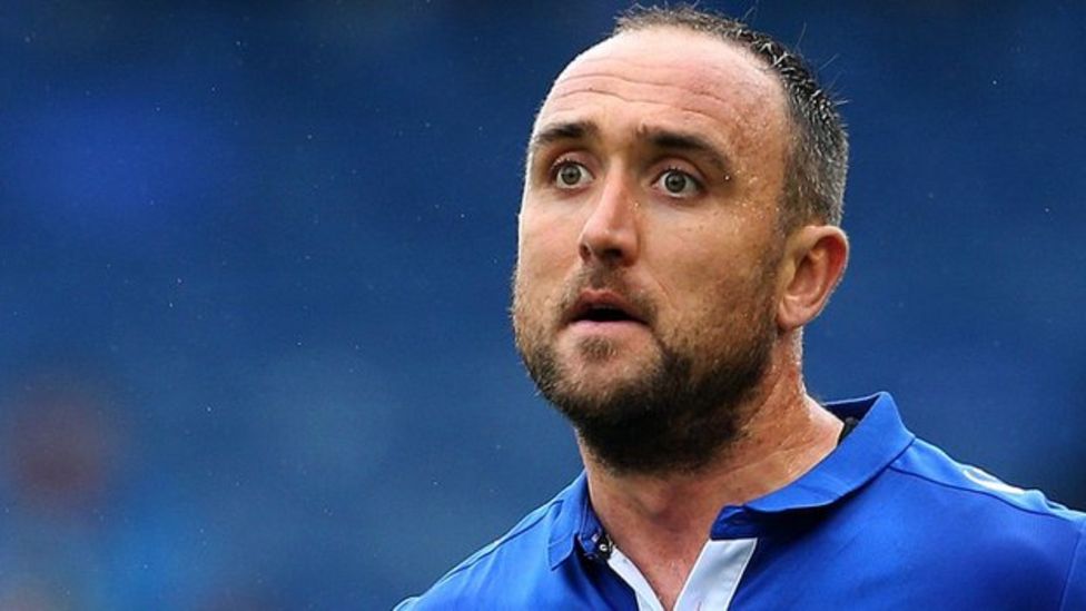 Oldham Athletic: Lee Croft tops list of six players released - BBC Sport