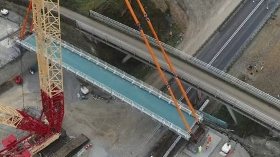 Closure of A30 in Cornwall going ahead at weekend - BBC News