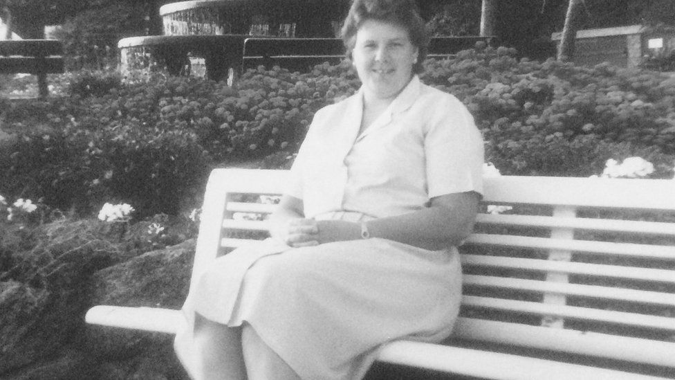 Scottish Waspi women call for pension justice - BBC News