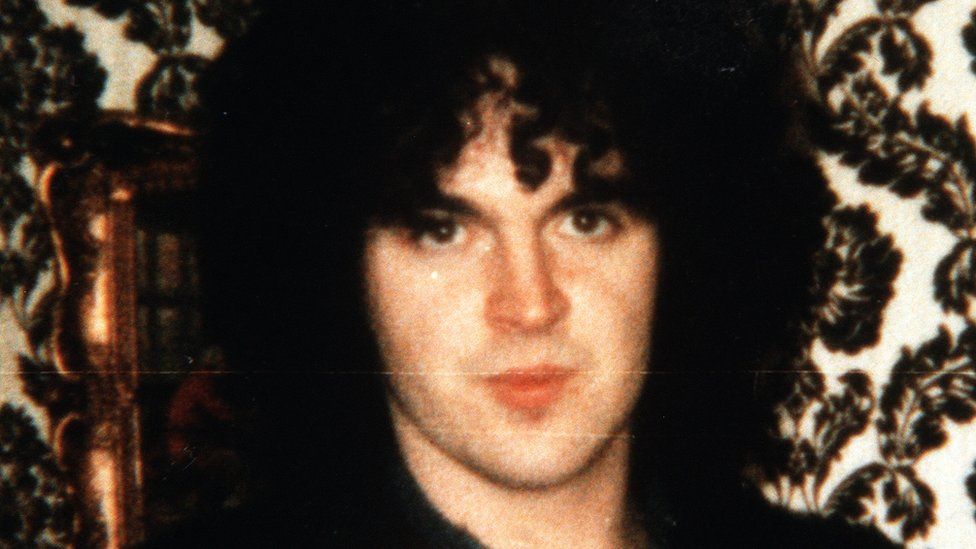 Loughlin Maginn's family settle case against PSNI and MoD - BBC News