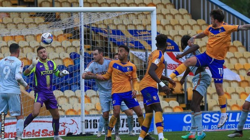 Andy Cook: Bradford City sign Mansfield Town striker on loan - BBC Sport