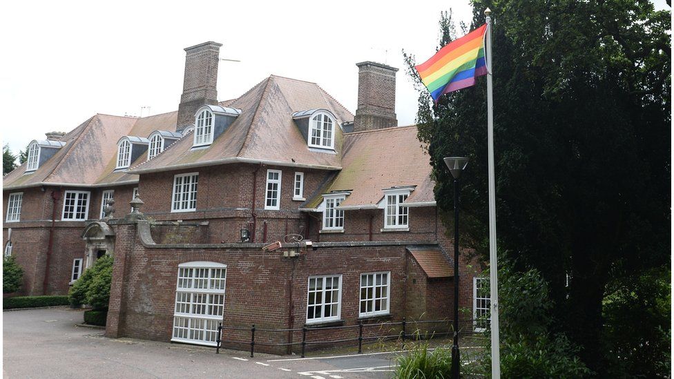 Belfast Pride: Rainbow flag flies at Stormont House - BBC News