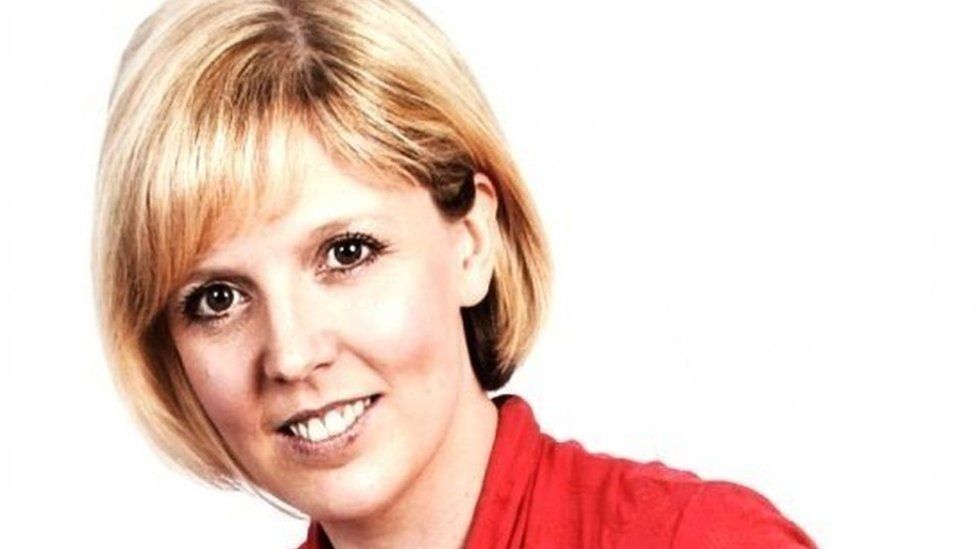 Ateb y Galw: Carolyn Hitt - BBC Cymru Fyw