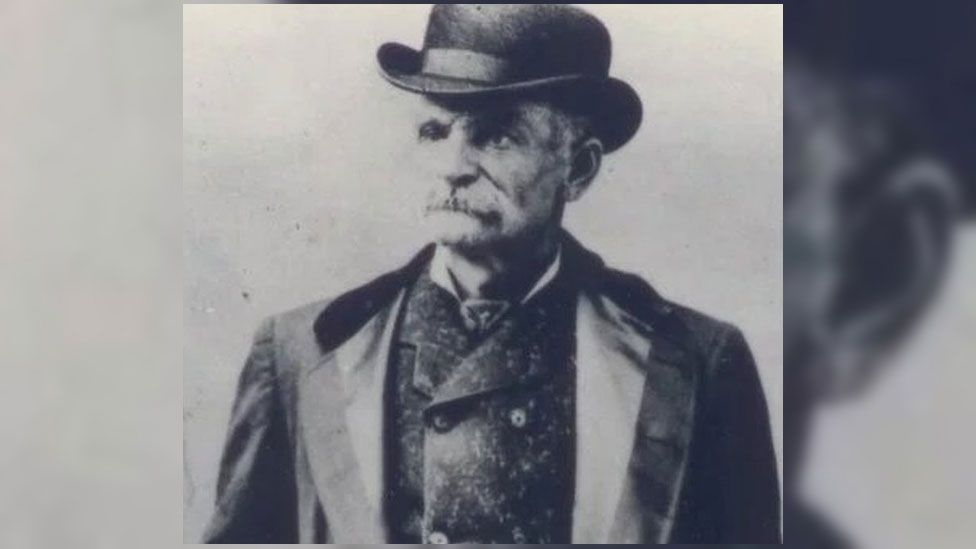 Norfolk origins of US outlaw Black Bart 'revealed' - BBC News