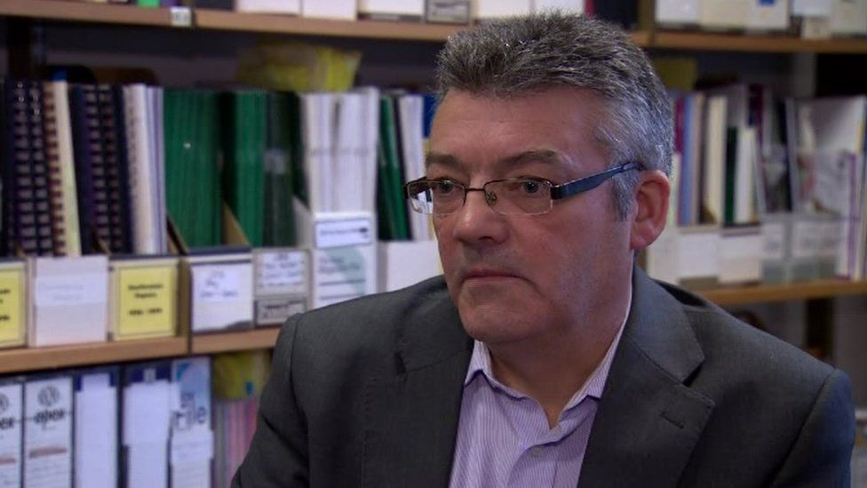 Nipsa: Union staff to take strike action in internal dispute - BBC News