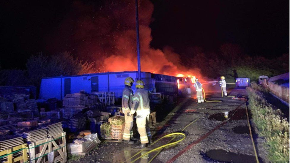 Large fire breaks out at Dorset industrial site - BBC News