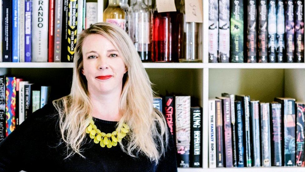 Can a Leona Lewis story really help you sleep at night? - BBC News