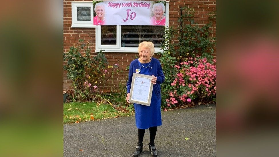 Aycliffe Angel Jo Allan honoured on 100th birthday for war effort - BBC ...