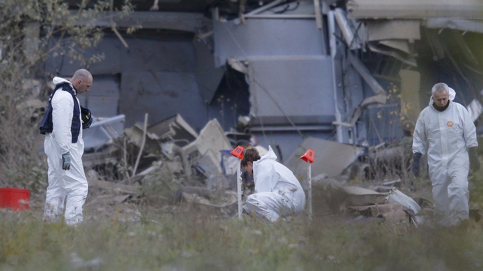 France TGV crash: Children on board derailed train - BBC News