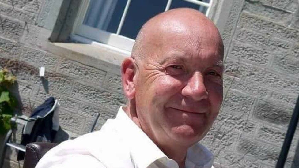 Stephen Buck's Instagram, Twitter & Facebook on IDCrawl