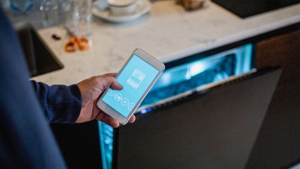 UK donates 225 million stolen passwords to hack-checking site - BBC News