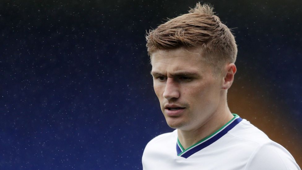 Luke Norris: Tranmere striker agrees new one-year contract - BBC Sport