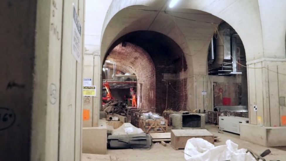 London Bridge upgrade offers relief for rail passengers - BBC News