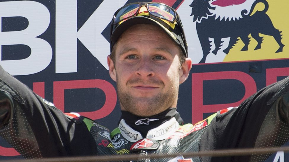 World Superbikes: Jonathan Rea wins thrilling Australia opener - BBC Sport