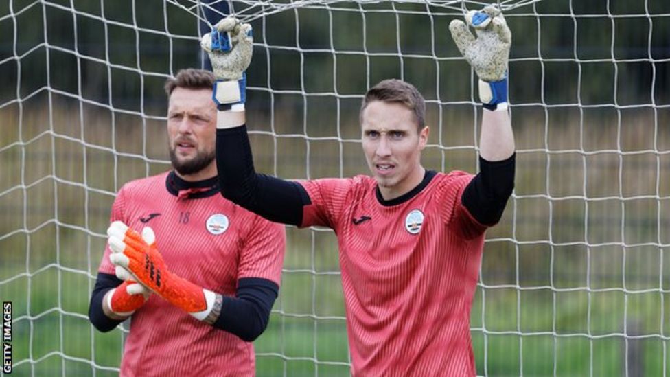 Ben Hamer: Goalkeeper 'learning again' as he aims to seize Swansea City ...