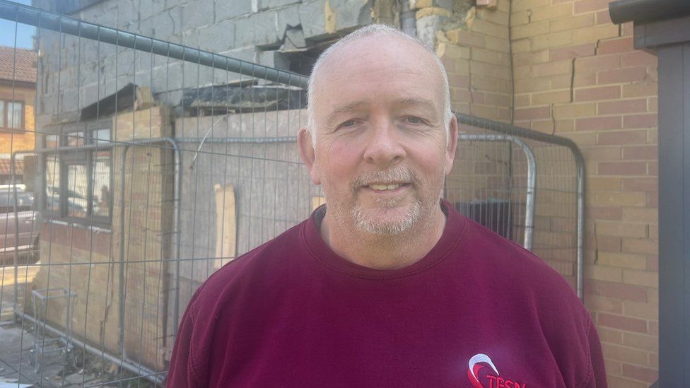 Bristol: Man jailed for causing bus to crash into Bishopsworth house - BBC News