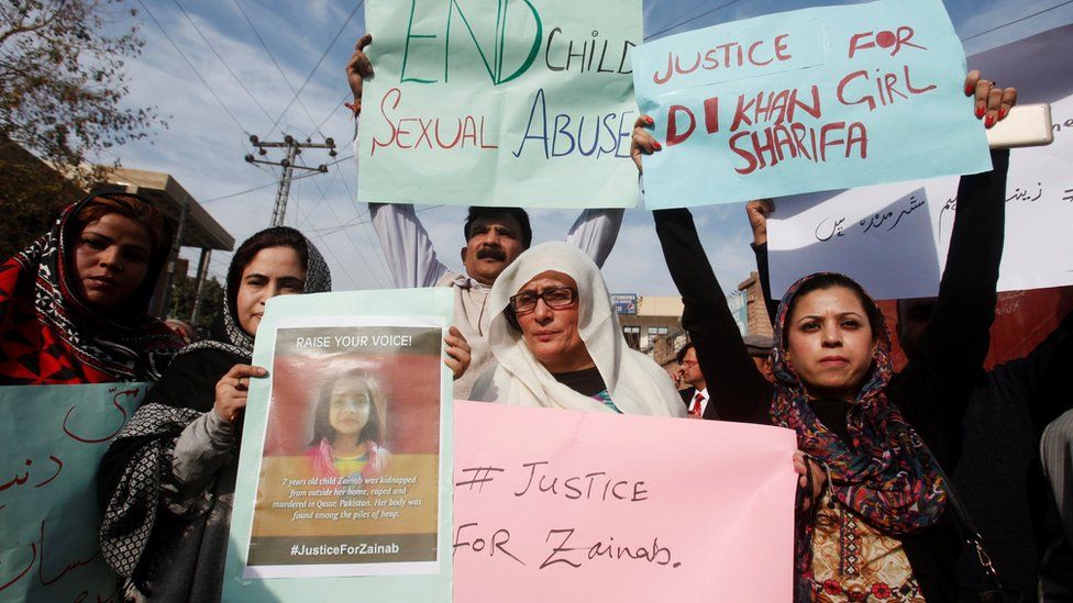 Pakistan Zainab murder: Anger in Kasur as other parents speak out - BBC ...