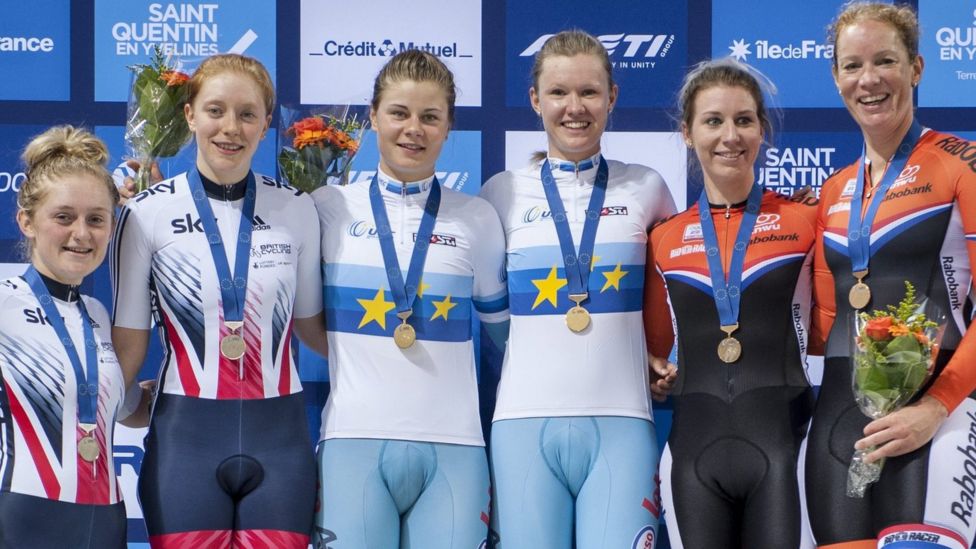 Six Day London: Mark Cavendish wins 10km points race - BBC Sport