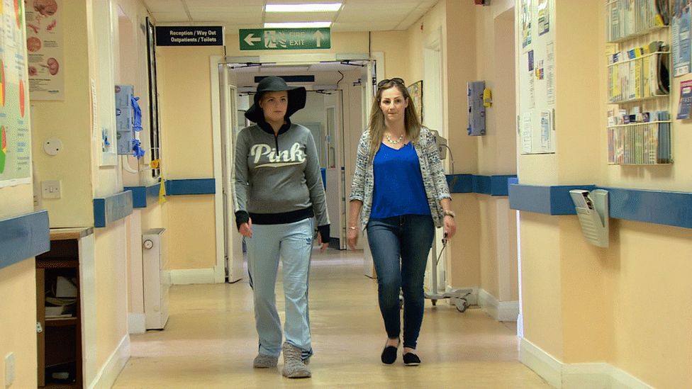 Stephanie Inglis: Scottish judo star returns home to Highlands - BBC News