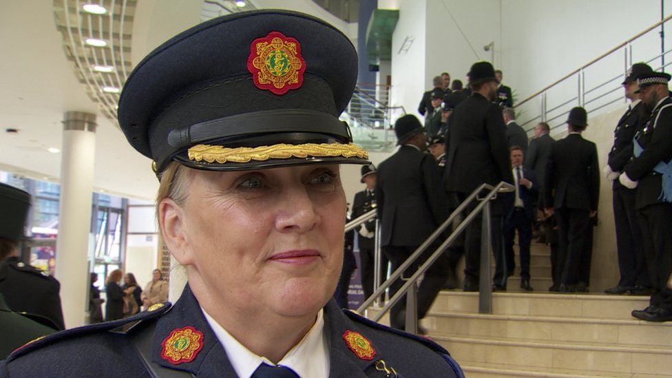 Fallen police officers remembered at service in Belfast - BBC News