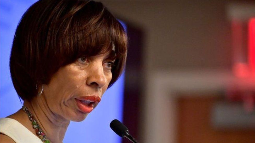 Catherine Pugh: Baltimore mayor resigns over book scandal - BBC News