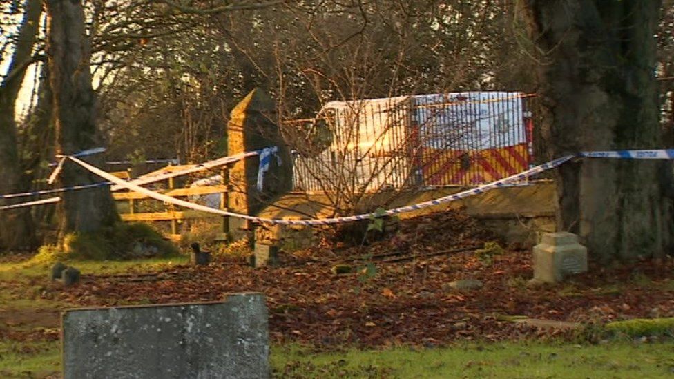 Metal Bridge cemetery grave 'disturbed' and 'damaged' - BBC News