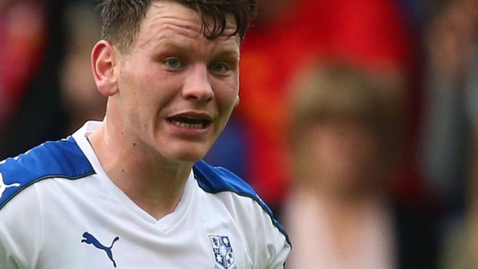 Tranmere Rovers: Striker Connor Jennings signs new deal with League Two ...