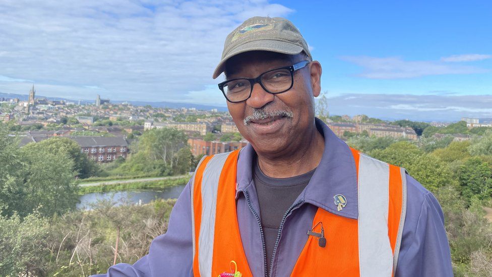 Are 20-minute communities the future of cities? - BBC News