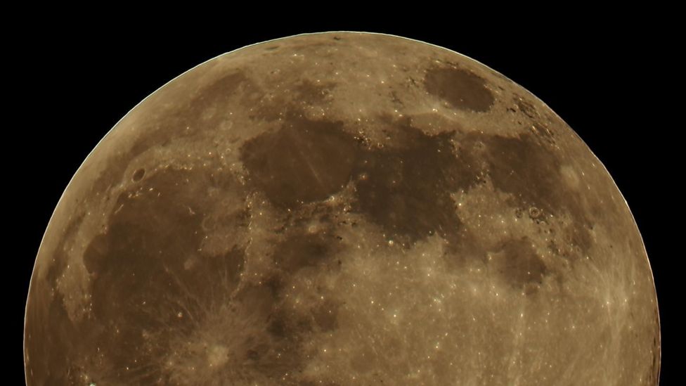 In pictures: Wolf Moon rises across Yorkshire and Lincolnshire - BBC News