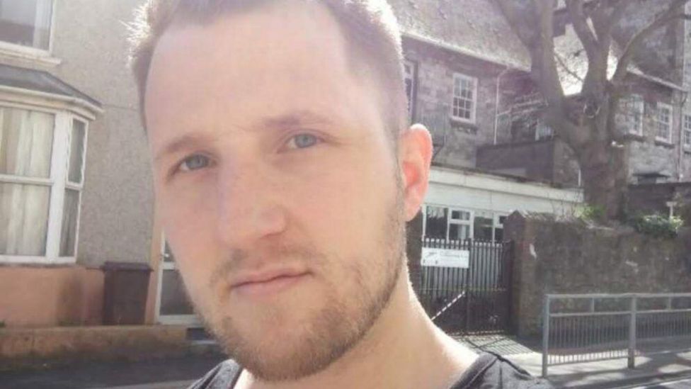 Man given life sentence for murdering friend after argument - BBC News