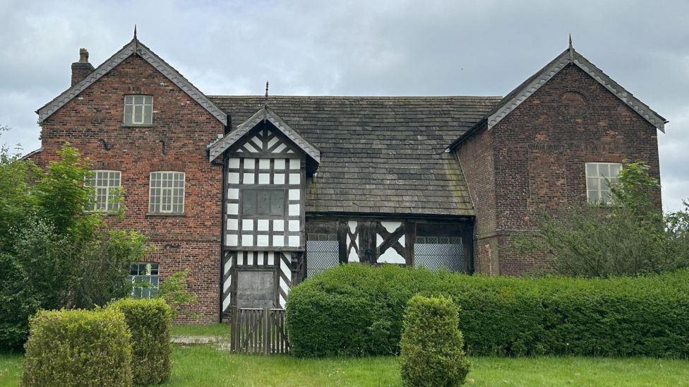 Baguley Hall: Medieval manor house with great hall up for sale - BBC News