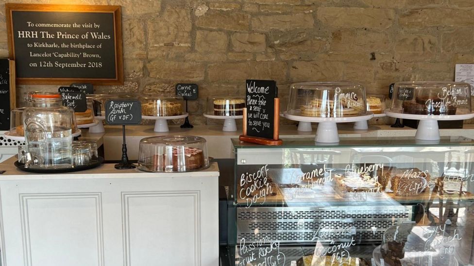 Powburn pub to reopen after nine years - BBC News