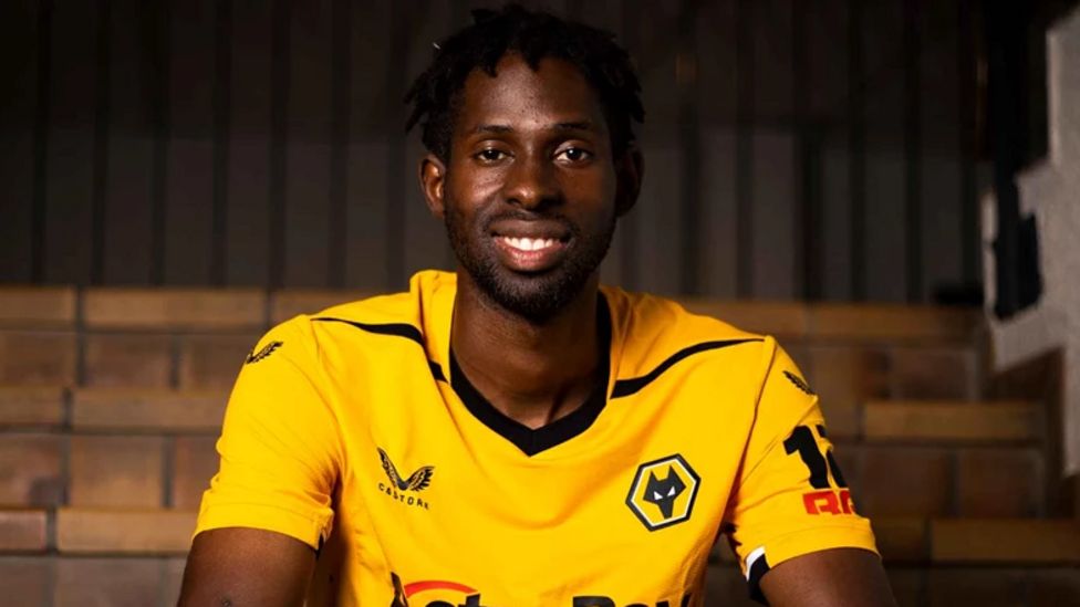 Wolves sign Traore on season-long loan - BBC Sport