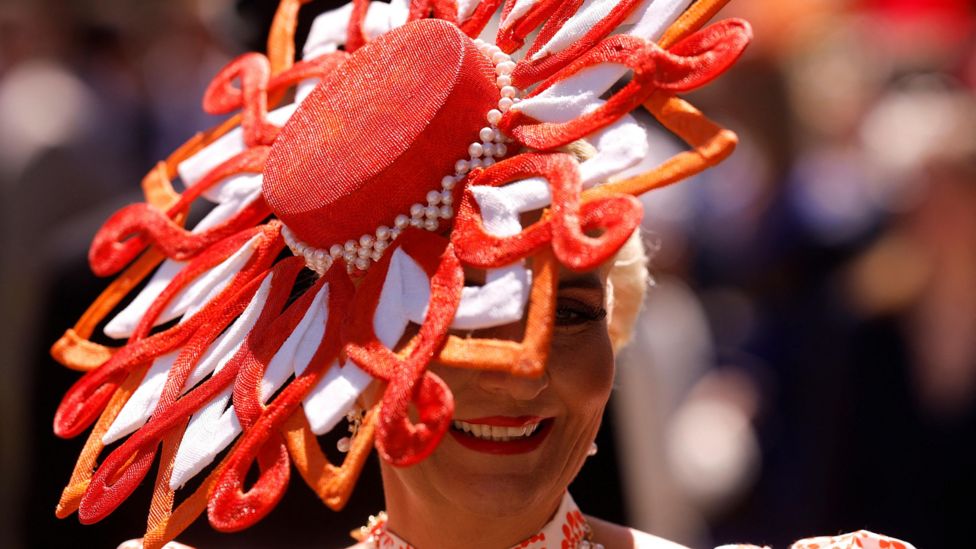Royal Ascot: Head-turning hats on Ladies Day at the races - BBC News