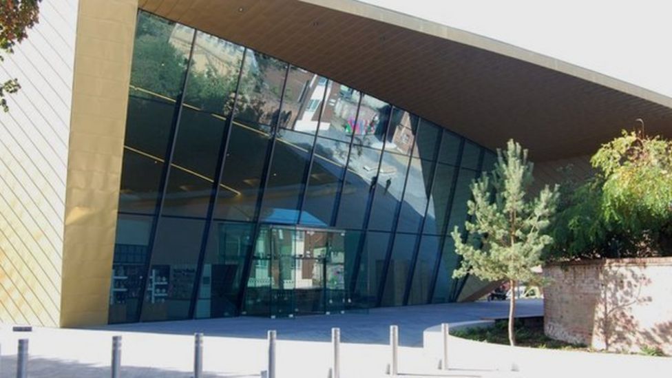 Colchester Firstsite gallery in famous art visitor boost bid - BBC News