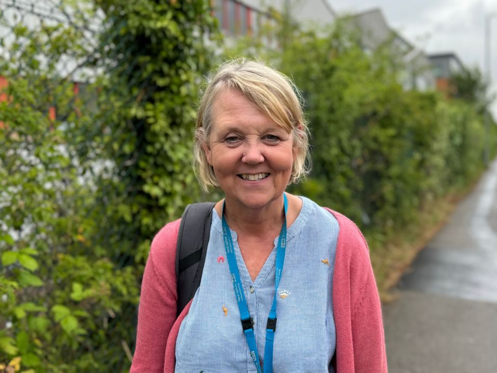 Bury St Edmunds: More investment for leisure centre on the table - BBC News