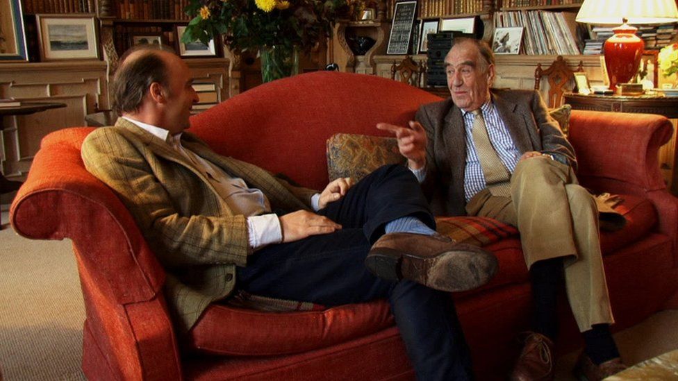 Lord Erne, former Lord Lieutenant of Fermanagh, dies aged 78 - BBC News