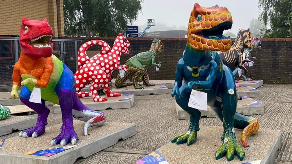 GoGoDiscover: Norwich T. rex dinosaur art trail roars into city - BBC News