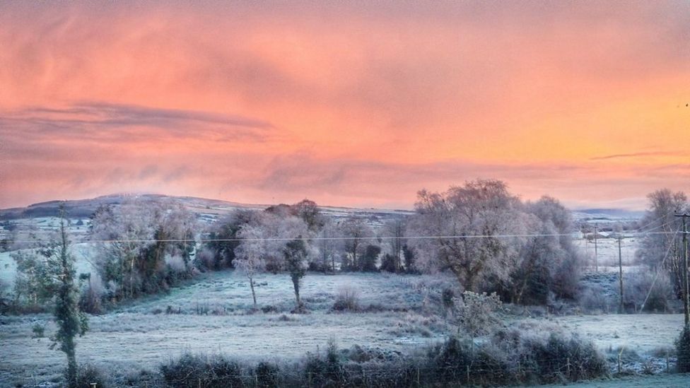 Ice and snow warning extended across Northern Ireland - BBC News