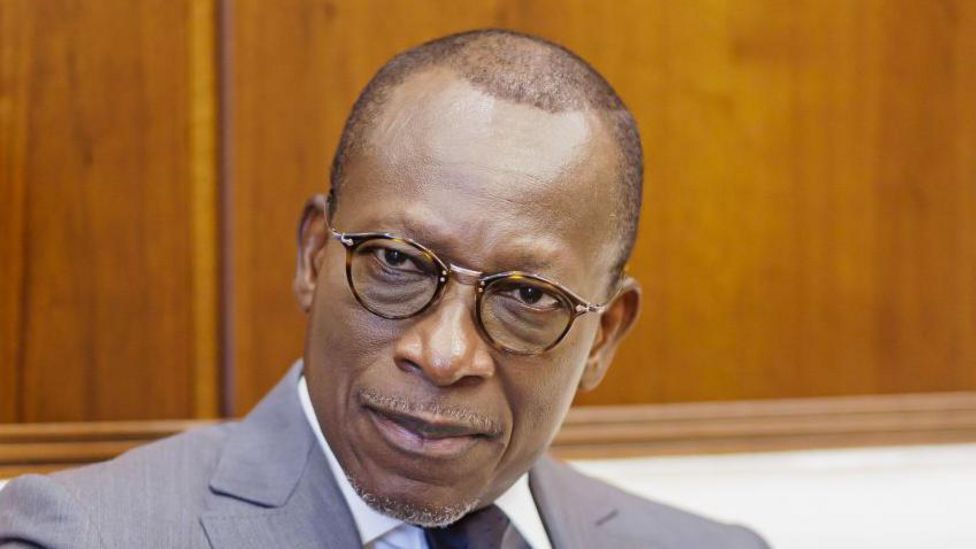 Benin blocks Niger oil exports over border dispute - BBC News