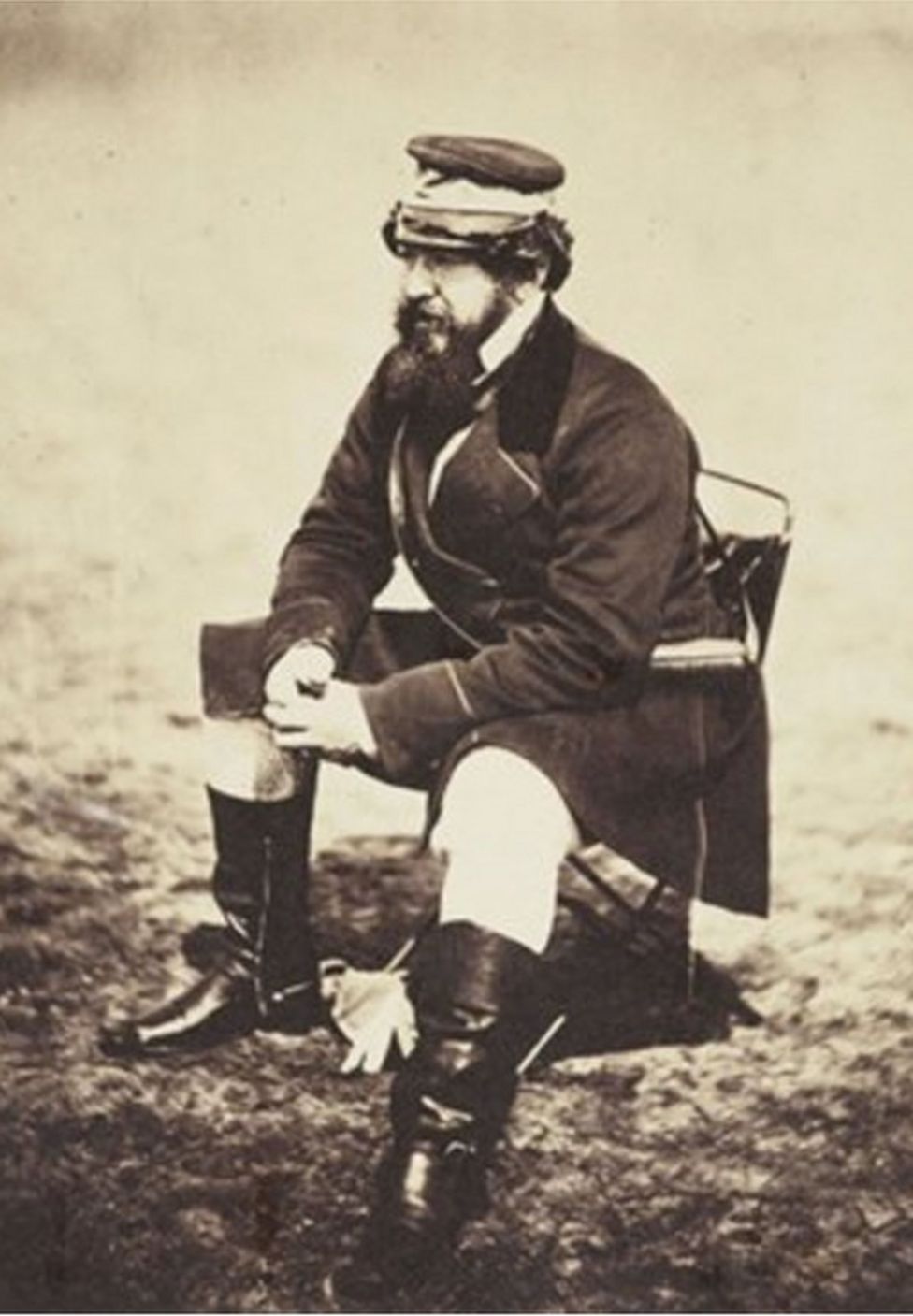 Roger Fenton's Crimea images to go on show in Edinburgh - BBC News