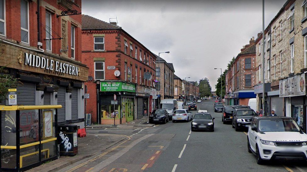 Toxteth stabbing: Man critically ill as police search for suspect - BBC ...