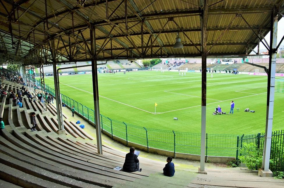 The football club founded by Jules Rimet battles its way back - BBC News