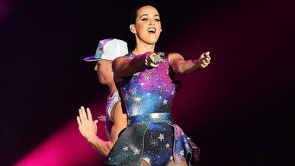 Katy Perry top-earning musician in Forbes list - BBC News