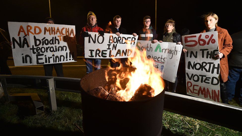 Brexit: How Northern Ireland marked leaving the EU in pictures - BBC News