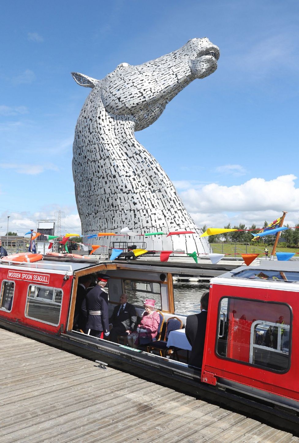 Queen unveils Scotland's newest canal at Helix project - BBC News
