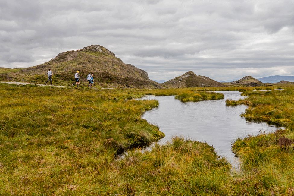 Isle of Barra set for new swimrun challenge - BBC News