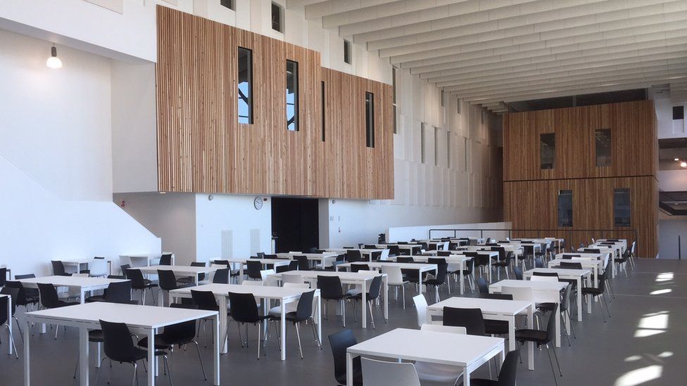 Harris Academy welcomes pupils to new £31m building - BBC News